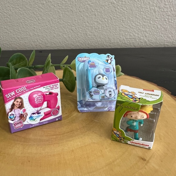 Zuru | Toys | Nwot Zuru Toy Mini Brands Series 2 Hey Arnold Collectible ...